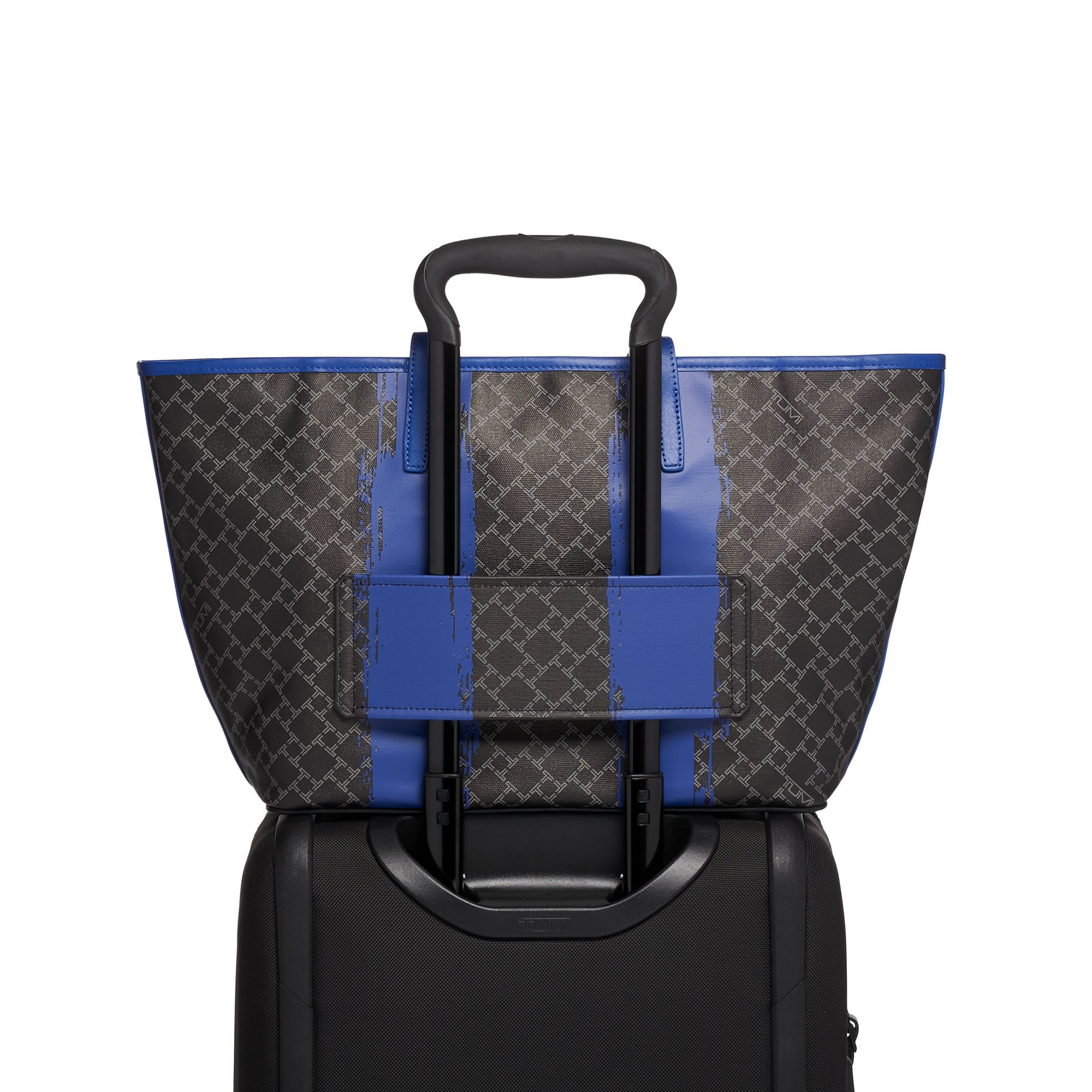 TUMI TOTES SMALL EVERYDAY TOTE Tumi Thailand tumi-totes-small-everyday-tote-tumi-thailand
